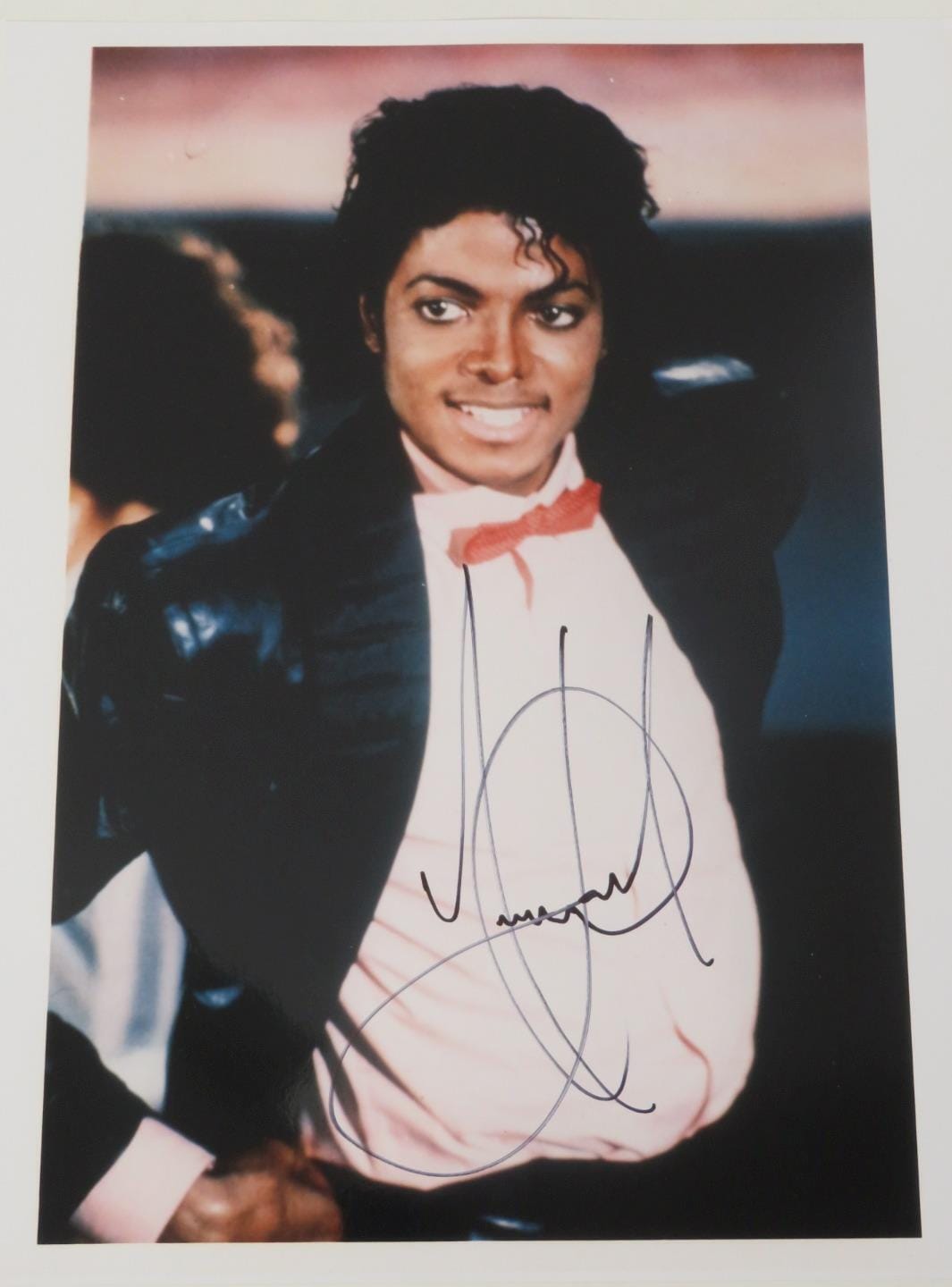 MICHAEL JACKSON Signed Autograph Auto 11x14 Photo JSA BAS | Autographia
