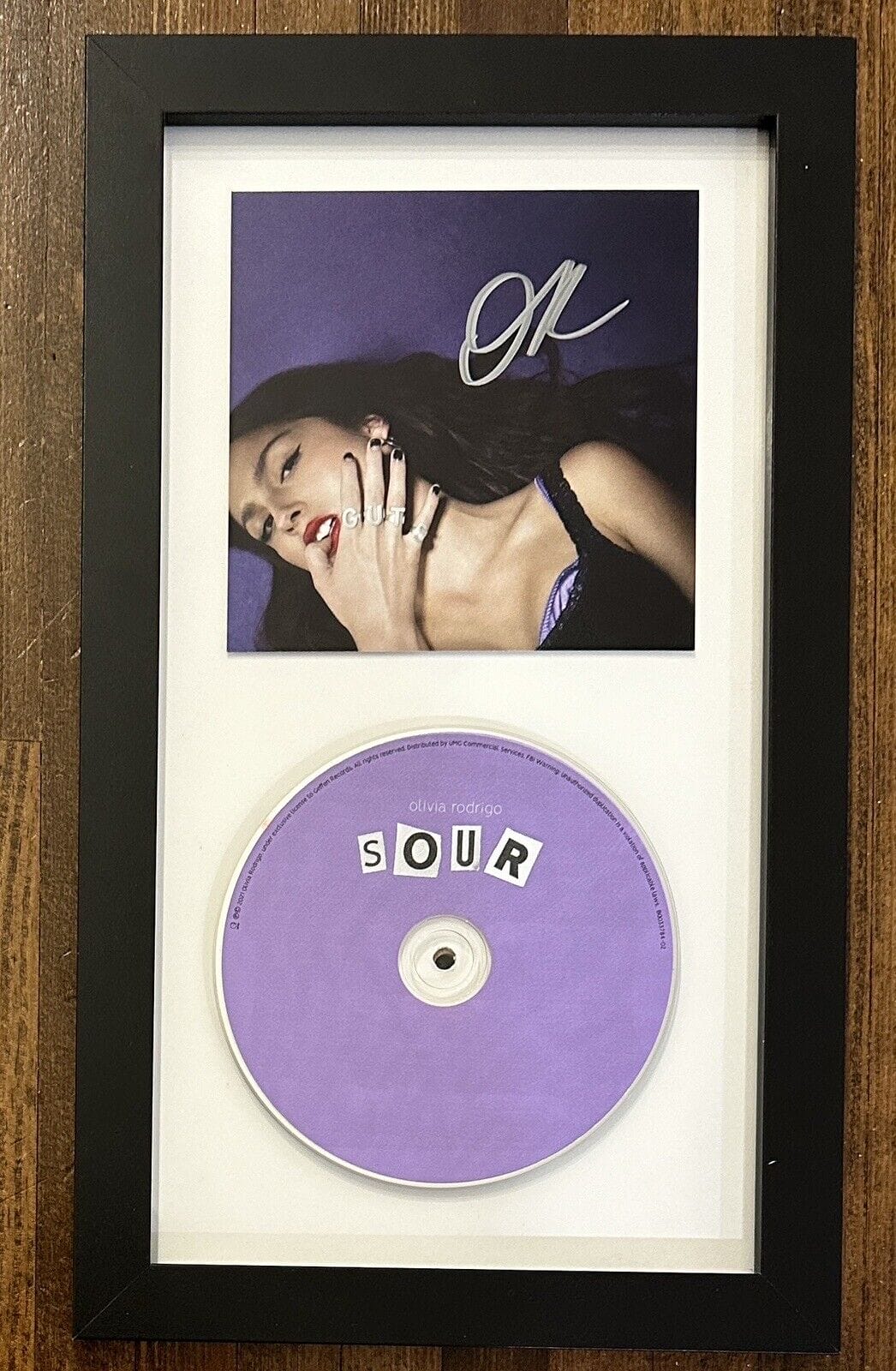 Olivia Rodrigo FRAMED SOUR CD & SIGNED Picture Autograph PSA DNA ...