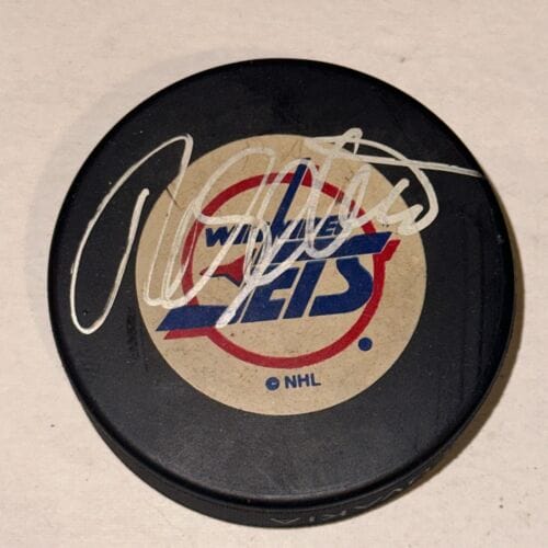 TEEMU SELANNE Signed Winnipeg JETS Puck Beckett Authenticated BAS ...