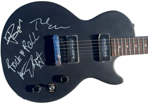 Signed Green Day Autographed Memorabilia, Guitar & Posters For Sale ...