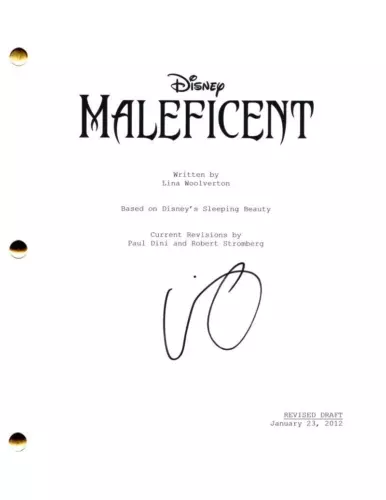 Elle Fanning Signed Autograph Disney Maleficent Full Movie Script ...