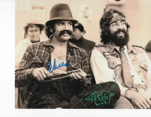 CHEECH AND CHONG SIGNED SITTING TOGETHER BIG SMILES 8X10 | Autographia