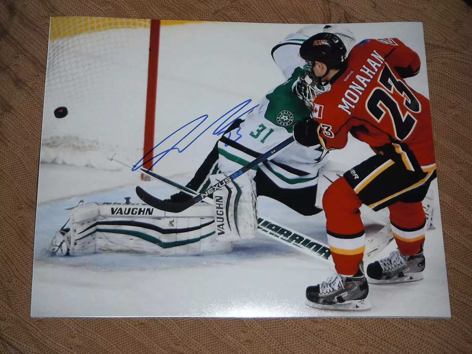 CALGARY FLAMES SEAN MONAHAN SIGNED SCORING GOAL 11X14 Collectible ...