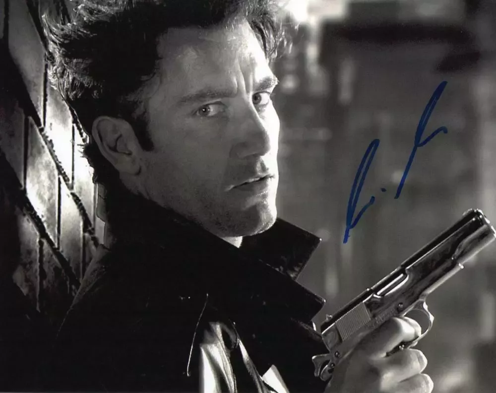 CLIVE OWEN SIGNED 8X10 PHOTO AUTHENTIC AUTOGRAPH SIN CITY COA ...