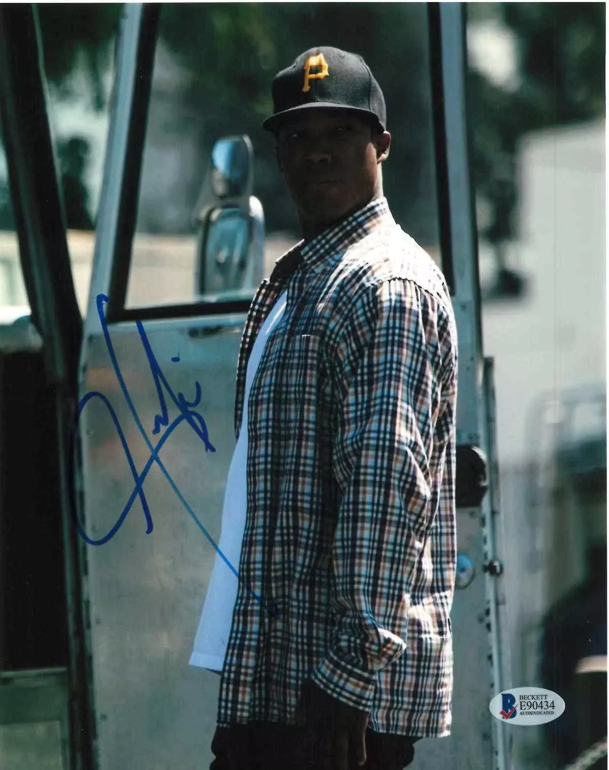 COREY HAWKINS SIGNED 8X10 PHOTO STRAIGHT OUTTA COMPTON BECKETT BAS ...
