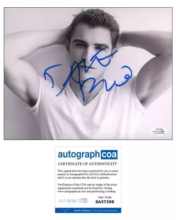 Dave Franco "The Disaster Artist" AUTOGRAPH Signed 8x10 Photo ACOA ...