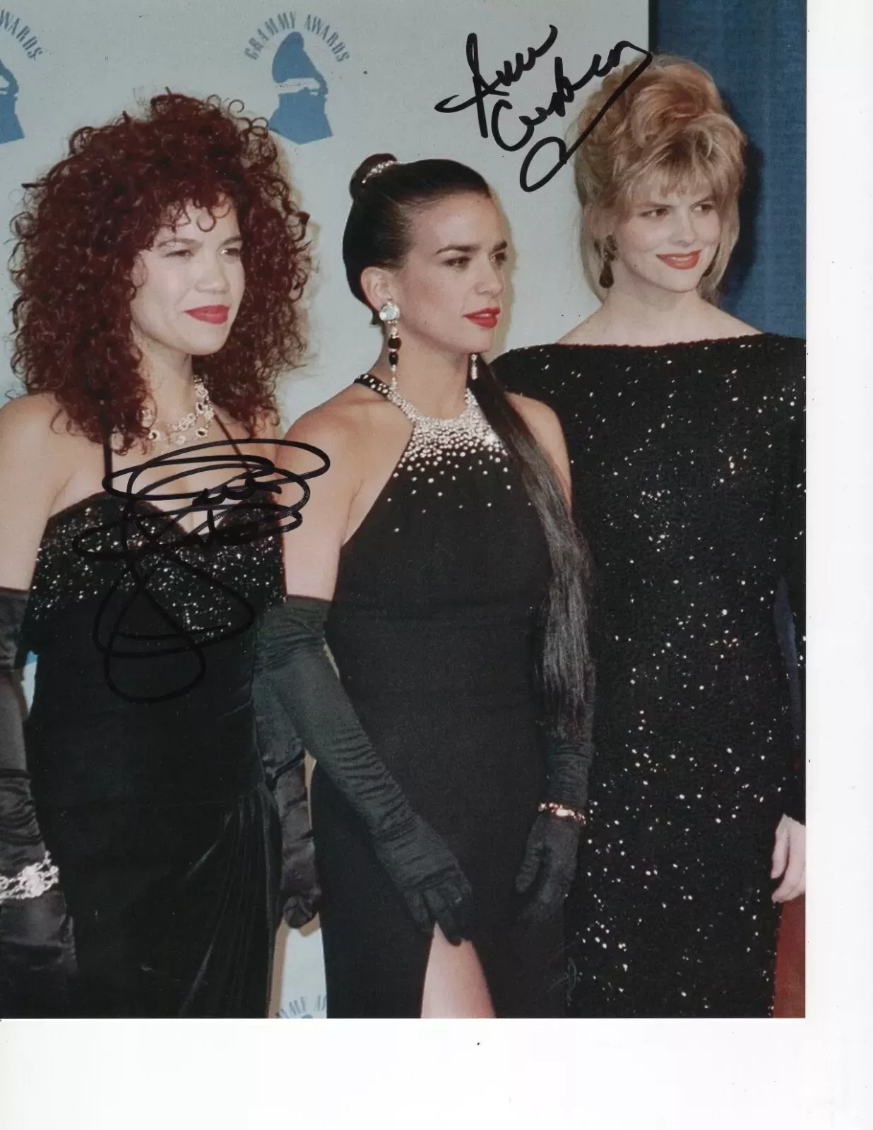 EXPOSE SIGNED 8X10 ANN AND JEANETTE GRAMMYS RED CARPET | Autographia