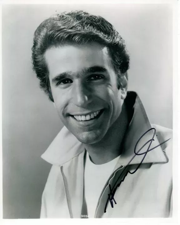 HENRY WINKLER Signed HAPPY DAYS Photo w/ Hologram COA Collectible ...