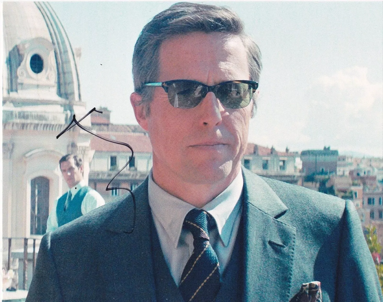 HUGH GRANT SIGNED 8X10 PHOTO MAN FROM U.N.C.L.E UNCLE AUTHENTIC ...