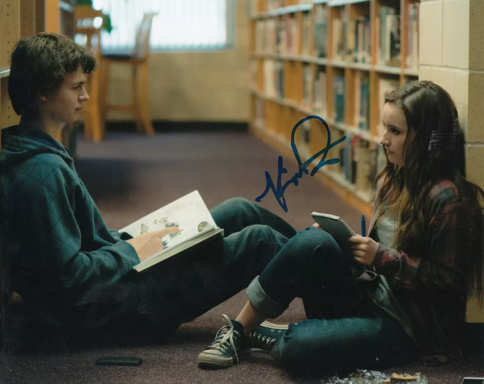 KAITLYN DEVER signed (Men,Women & Children) 8X10 photo *Brandy ...