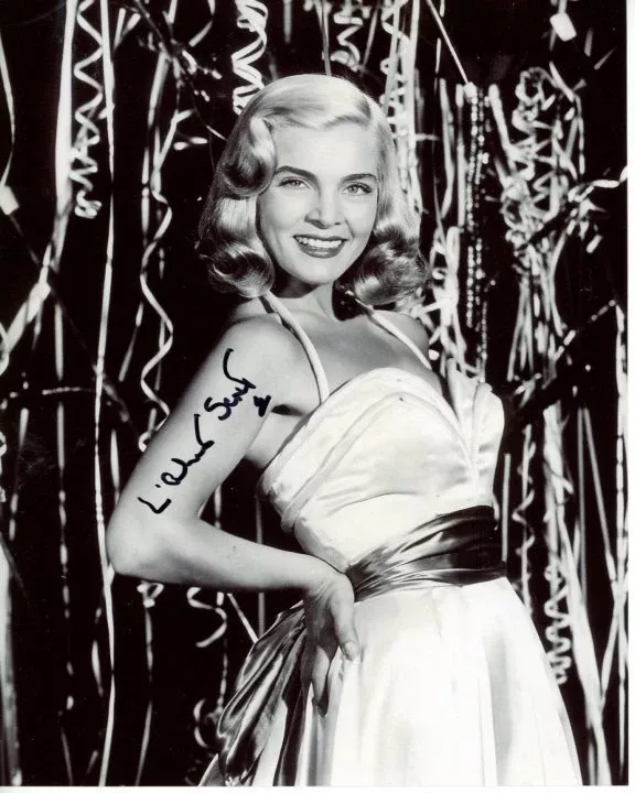 LIZABETH SCOTT signed autographed photo | Autographia