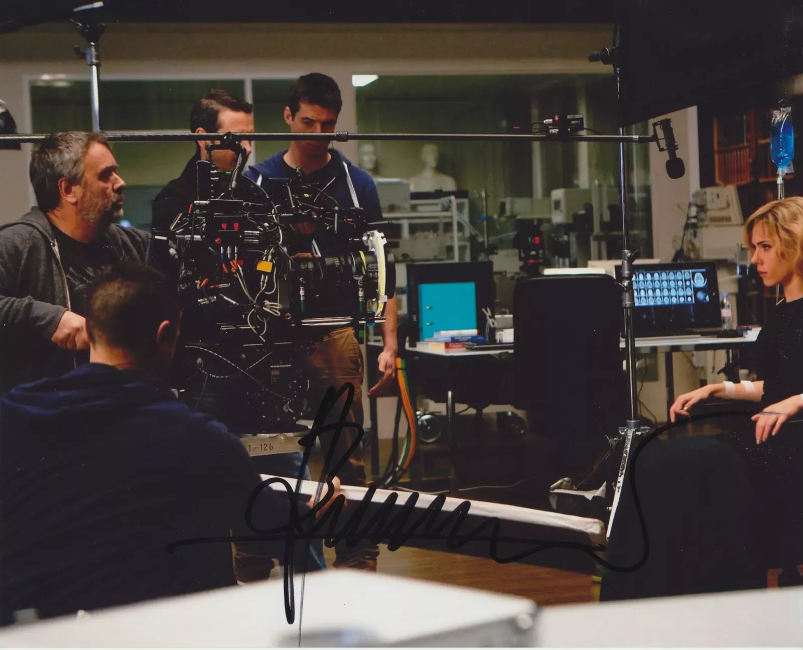 LUC BESSON SIGNED LUCY 8X10 PHOTO | Autographia