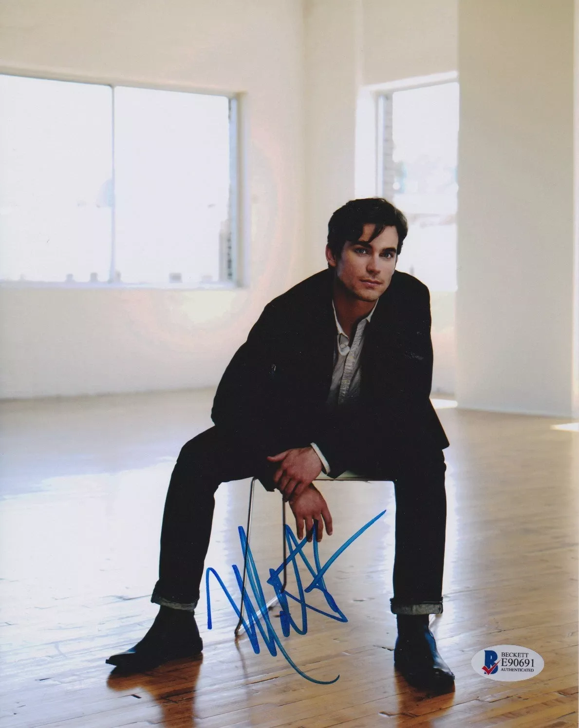 MATT BOMER SIGNED 8X10 PHOTO WHITE COLLAR BECKETT BAS AUTOGRAPH AUTO ...