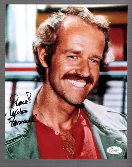 MIKE FARRELL HAND SIGNED 8x10 COLOR PHOTO GREAT POSE BJ FROM MASH JSA ...
