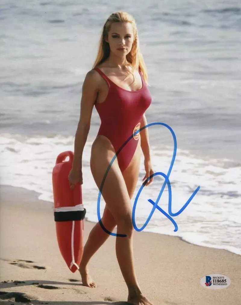PAMELA ANDERSON SIGNED AUTOGRAPH 8X10 PHOTO - BAYWATCH BABE HOME IMPROVEMENT BAS | Autographia