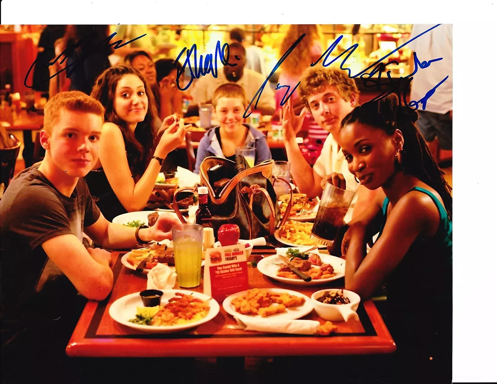 SHAMELESS CAST SIGNED AT DINNER 8X10 CARL LIP VERONICA AND IAN ...