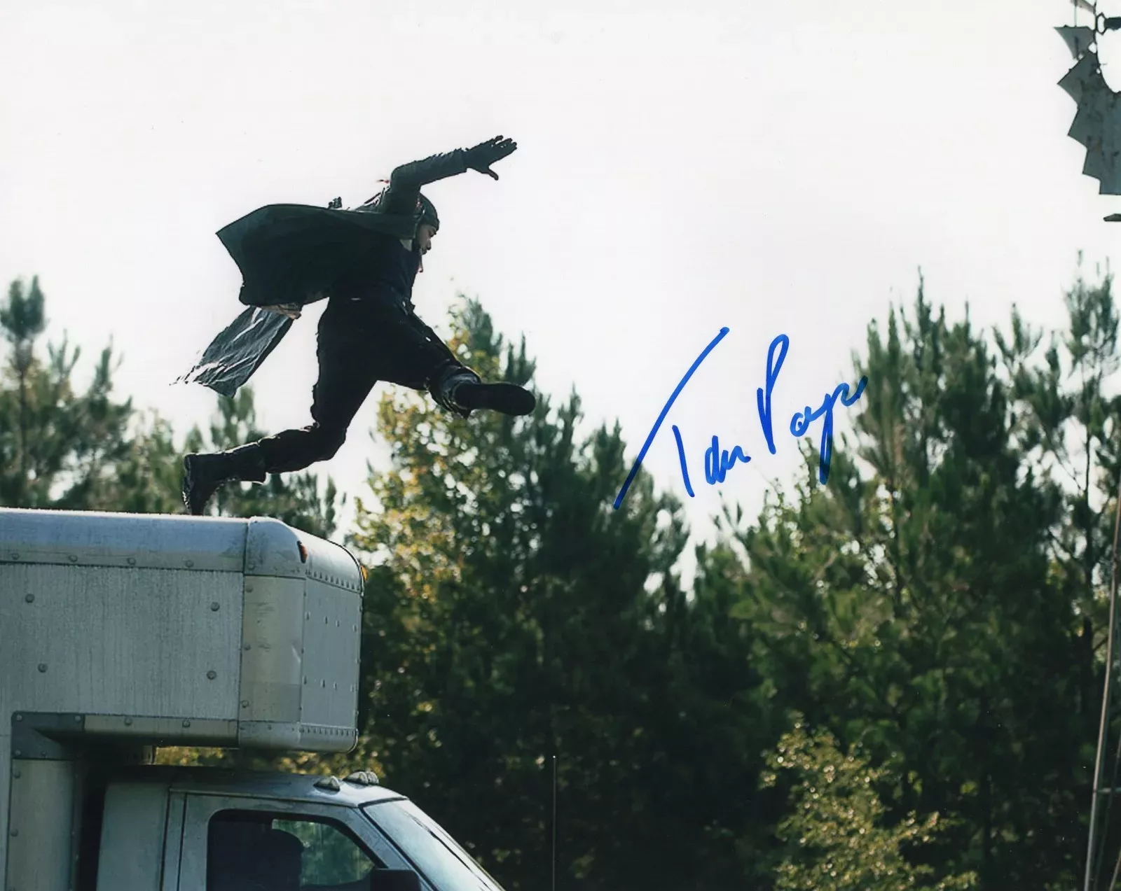 Tom Payne The Walking Dead Paul "Jesus" Rovia Signed 8x10 Photo w/COA ...