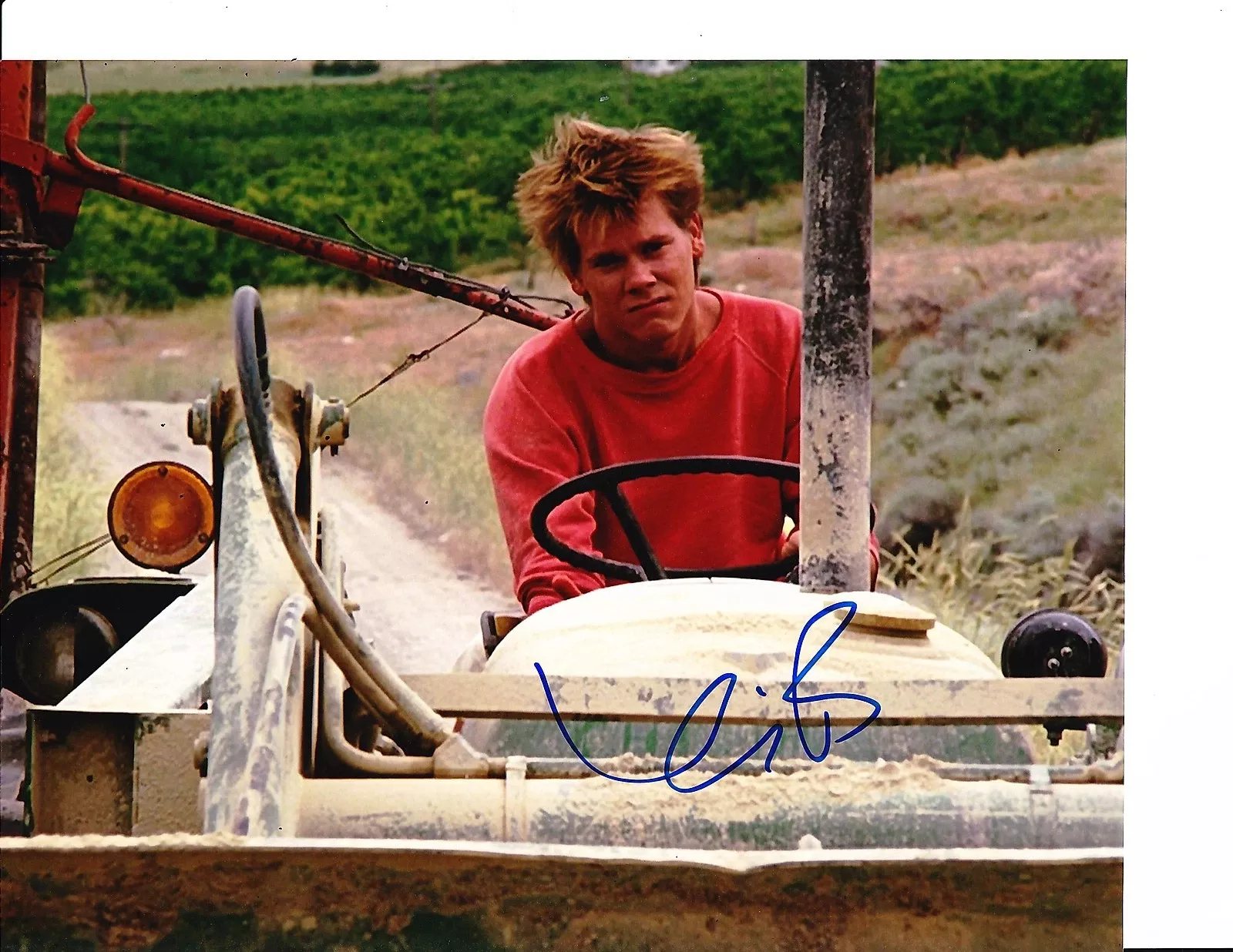 TREMORS KEVIN BACON SIGNED DRIVING TRACTOR 8X10 Collectible Memorabilia ...