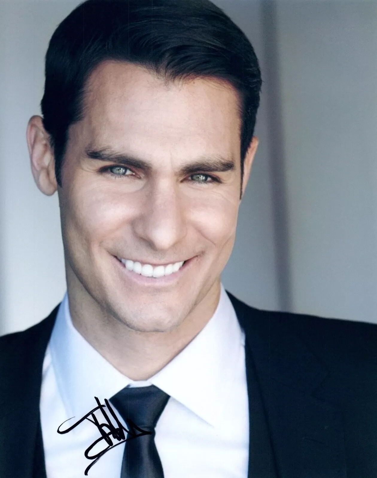 Ty Mayberry Signed Autographed 8x10 Photo Handsome Actor COA | Autographia