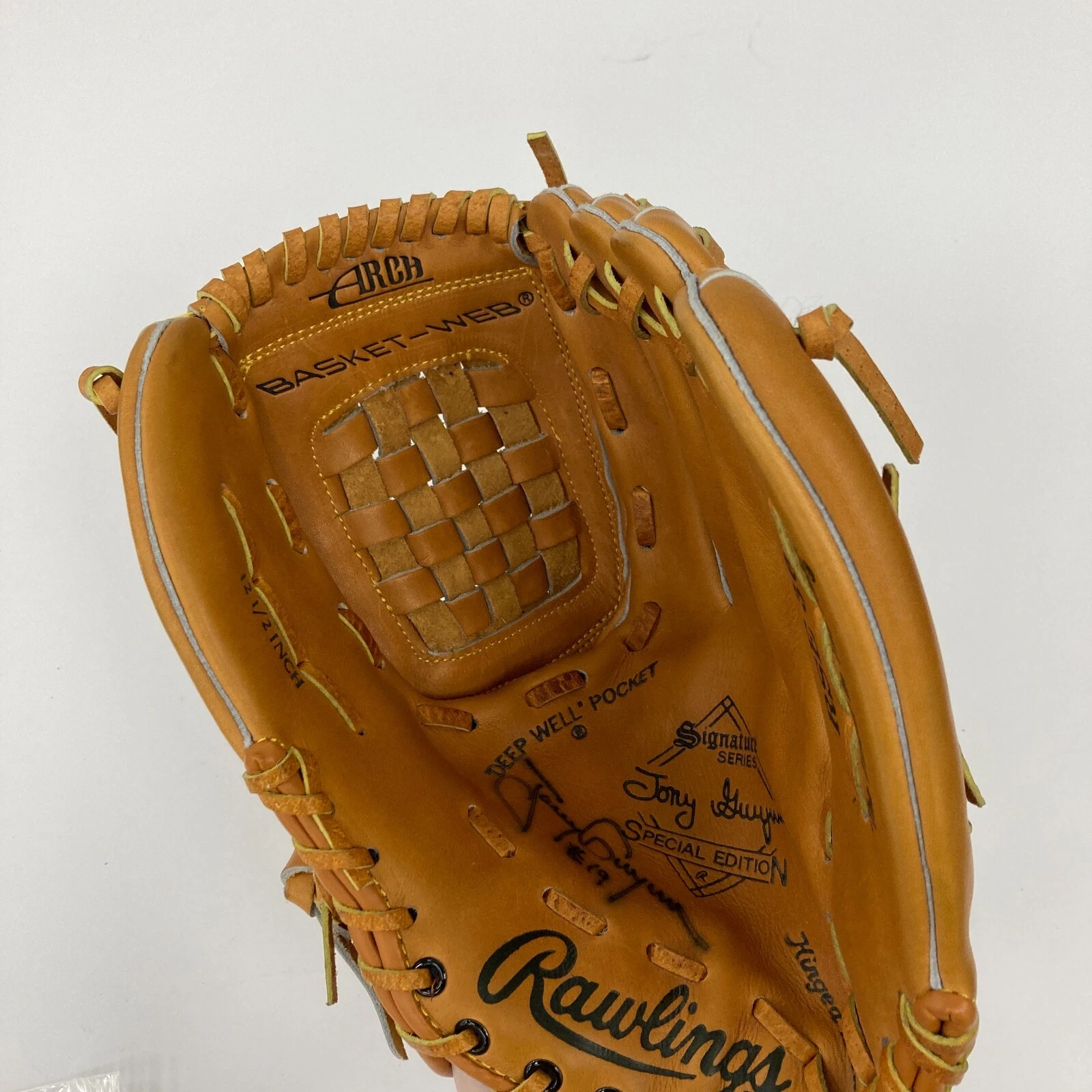 Tony Gwynn #19 Signed Rawlings Game Model Baseball Glove JSA COA ...