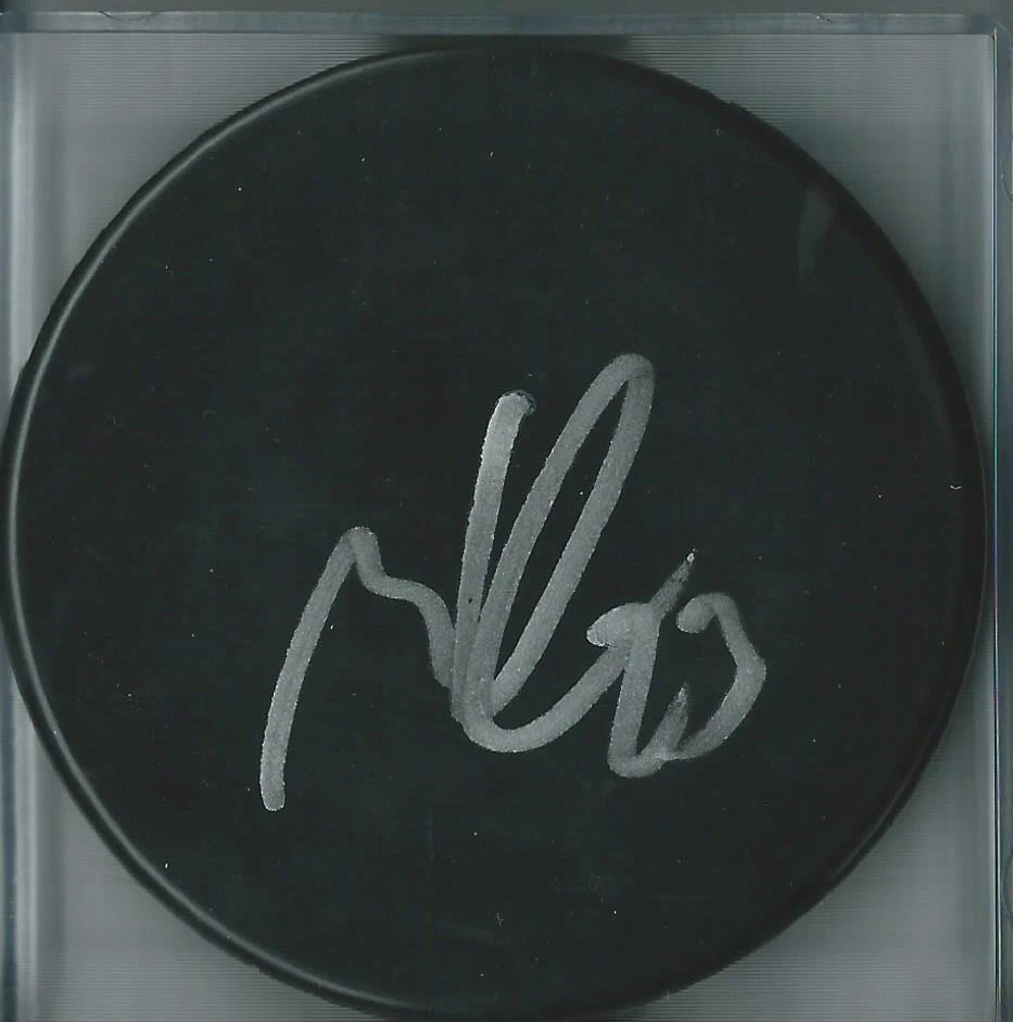Milan Hejduk *COLORADO AVALANCHE* Signed Blank Puck w/Display Case M2 ...
